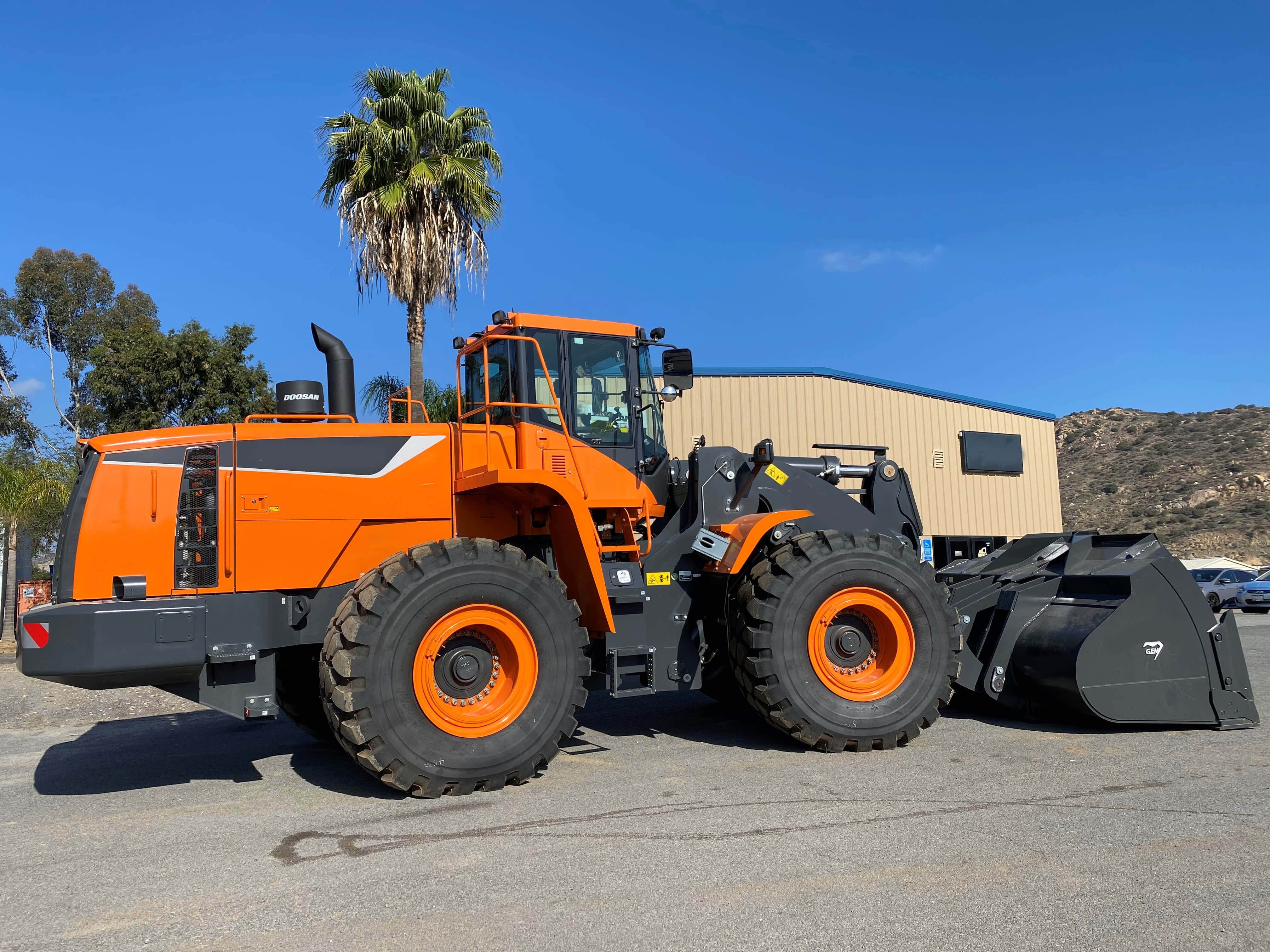 Wheel Loader General Purpose Performance Buckets | GEM Attachments